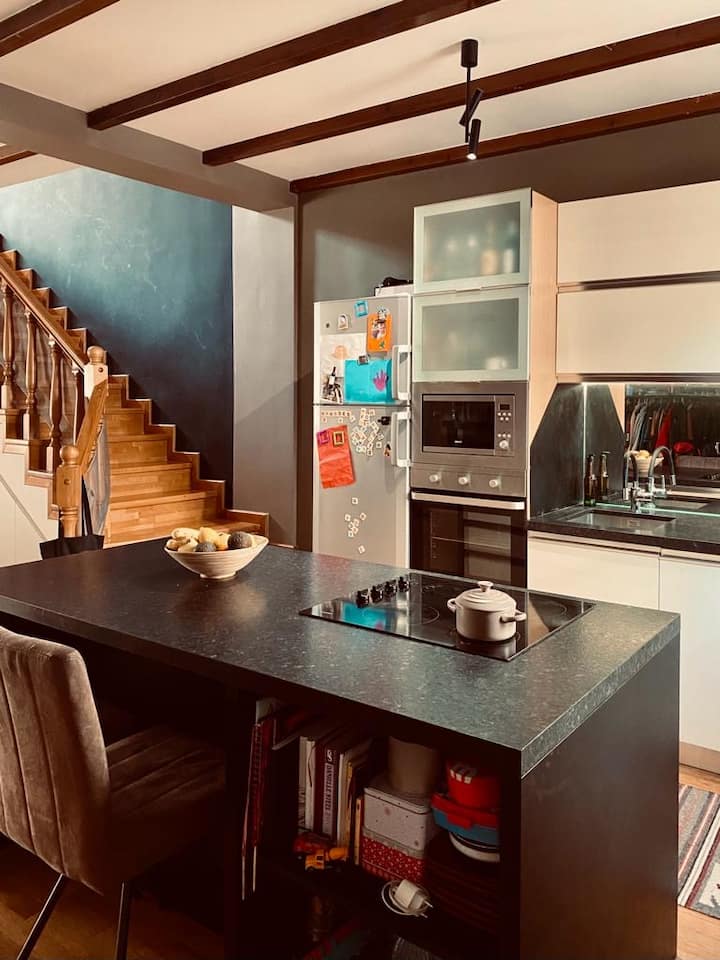 Three Storey House In Tirana - Albania