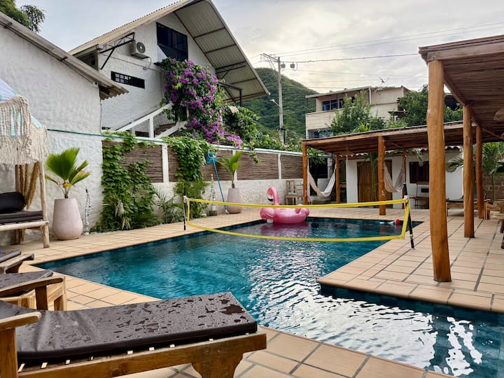 Casa Tropical Con Piscina. - Santa Marta