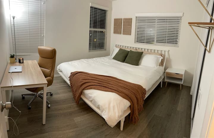 Room For Rent - Near Cusm/armc - San Bernardino, CA