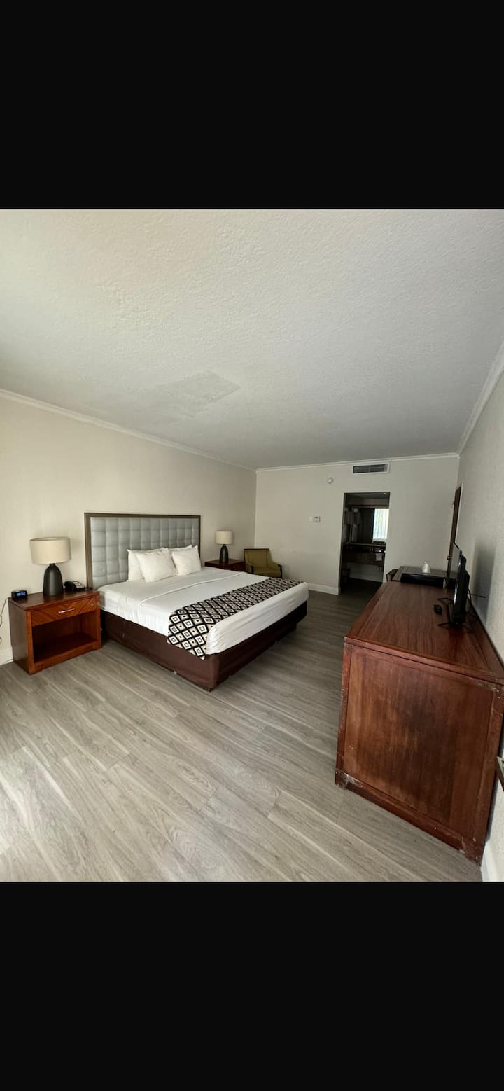 1 Bedroom Long Term - Lake Wales, FL