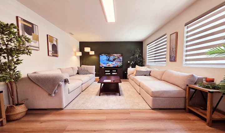 Newly Remodeled Home 15 Min Disney & Anaheim Conv. - Placentia, CA