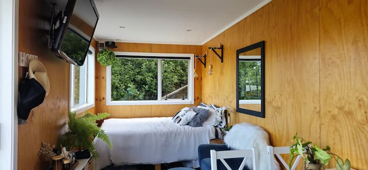 Cozy Solar-powered Container – 2 Mins To Beach” - Whanganui