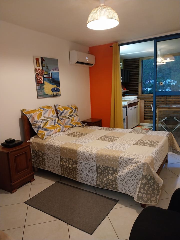 Coquet Studio, 2 Min De La Plage - Les Anses-d'Arlet