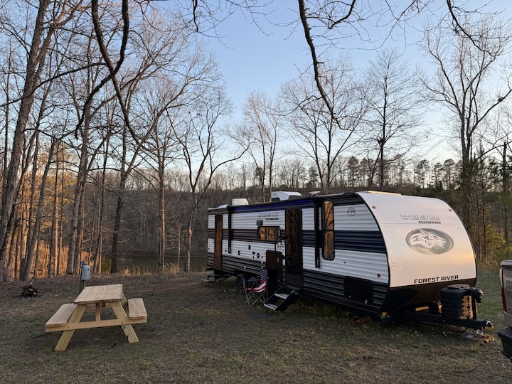 Rv: On Smith Lake; Exit 299; I-65/parking; Fish'n - 앨라배마