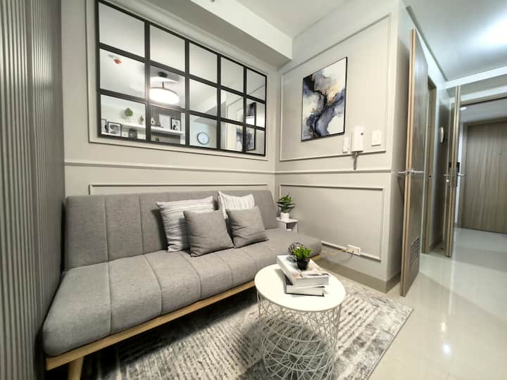 Guest Favorite Moa Condo With Pool And Smart Tv - Pasay