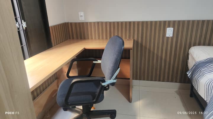 Kitnet 17 - Mobiliada  Completa 02 Cômodos + Banhe - Ribeirão Preto