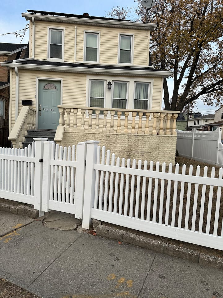 Snrub Leisure Suite 2br - Queens, NY