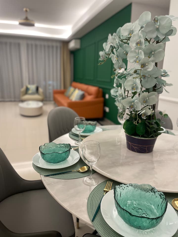 R&f Seine Region 4br Seaview Modern Luxury Green - Johor Bahru