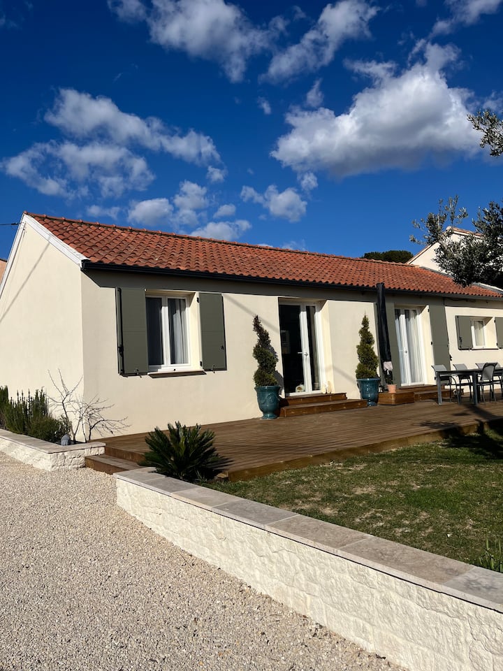 Maison Proche Village - Mornas