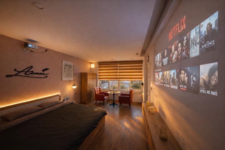 Aimeehouse-private Cinema-kitchen-near Trainstreet - China