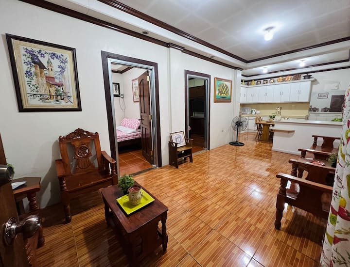 Js Transient Home & Staycation - Tarlac City