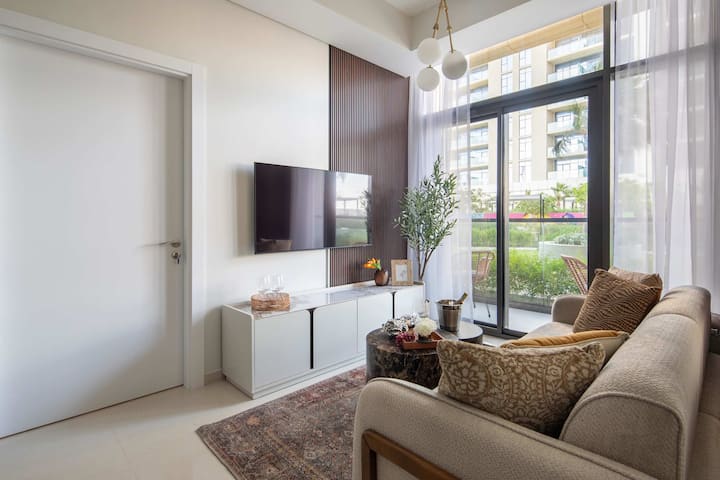 Lavish 2br W/ Community View In Business Bay! - Dubai