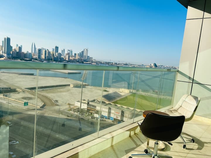 Sea Side Two Bedroom And Half Luxurious Apartment - Manama