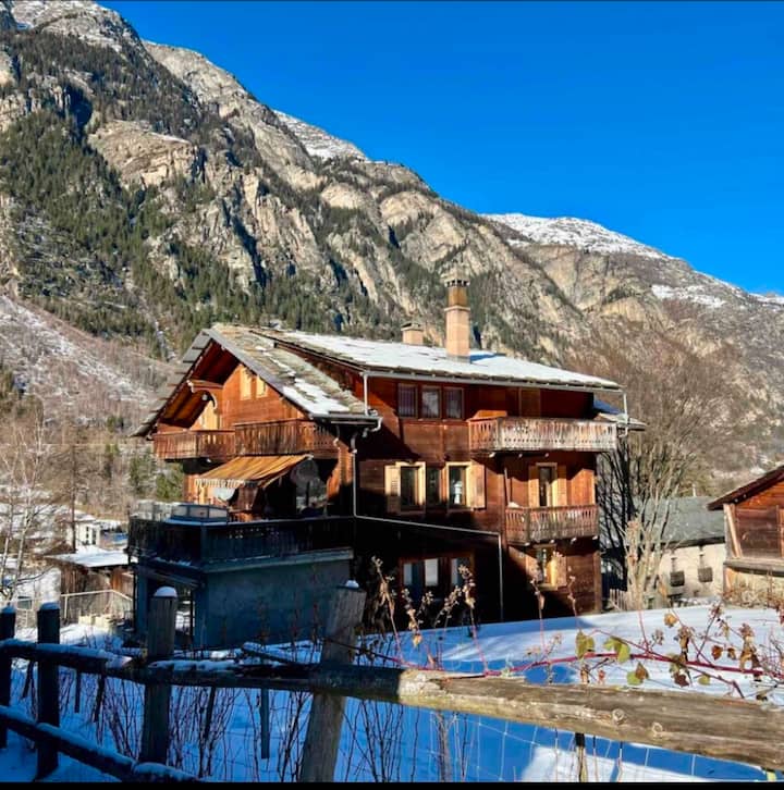 5 Zimmer-wohnung Mit Garage Und Sauna - Randa