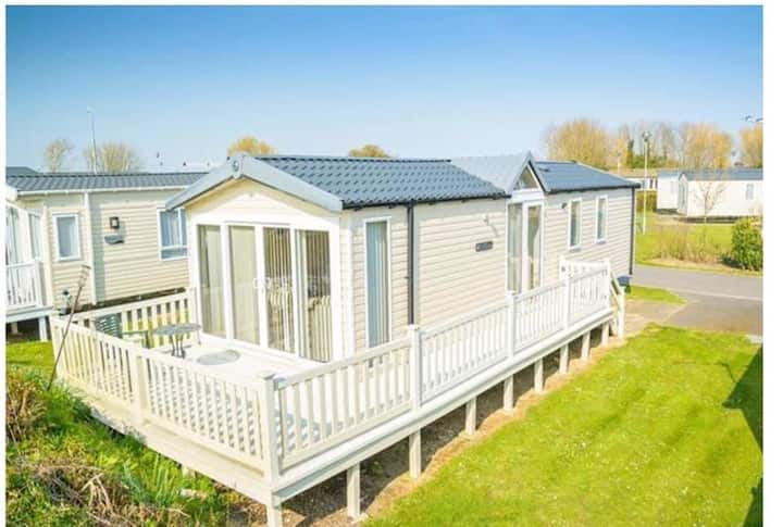 Gold Category 2 Bedroom Caravan - Pagham