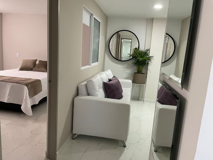 Ideal Para Grupos Grandes, 7 Personas Laureles - Medellín, Colombia