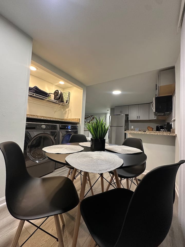 3 Bed Fully Renovated Home - 麥迪遜