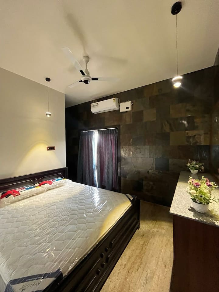 Seaside Serenity Modern Luxury Stay At Ecr - Mahabalipuram