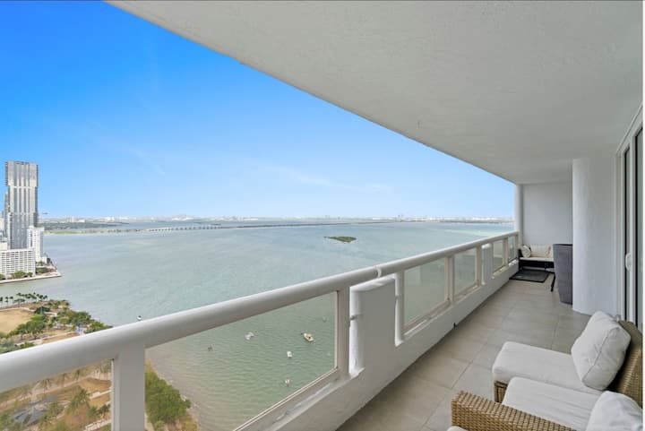 Luxury Condo In Miami - Miami