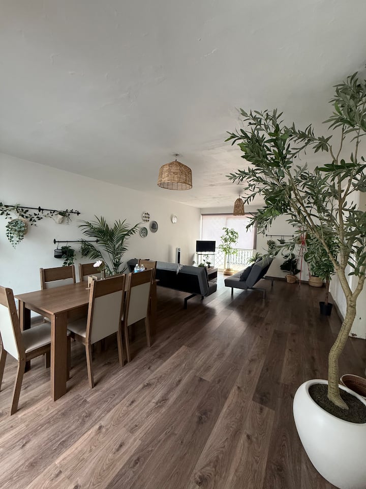 Casa En La Mejor Ubicación Ideal Para Reuniones - Guadalajara