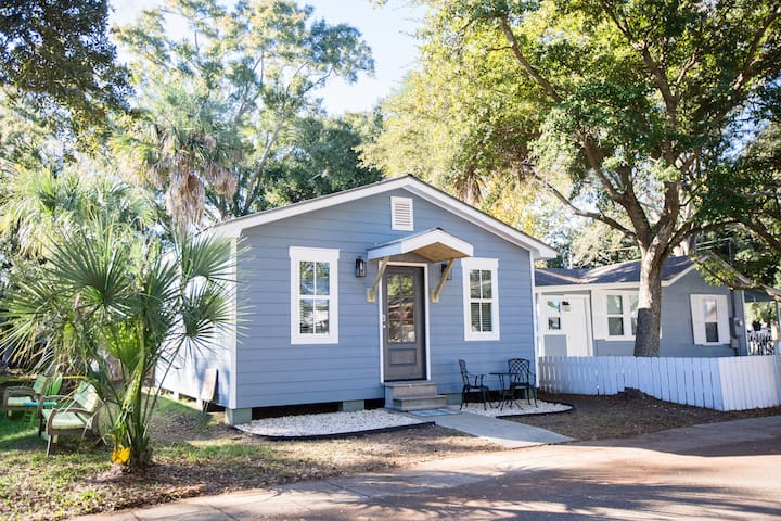 Seahorse Studio - Ocean Springs, MS