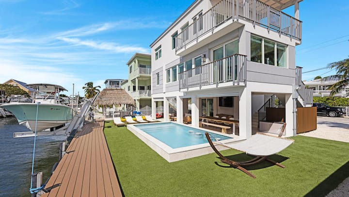 Luxury Waterfront Home - Florida Keys