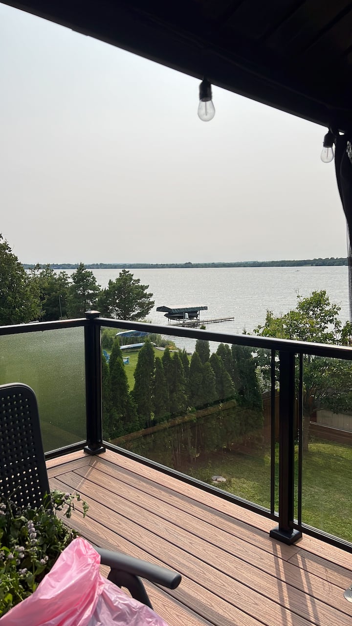 Waterfront Cottage - Port Perry