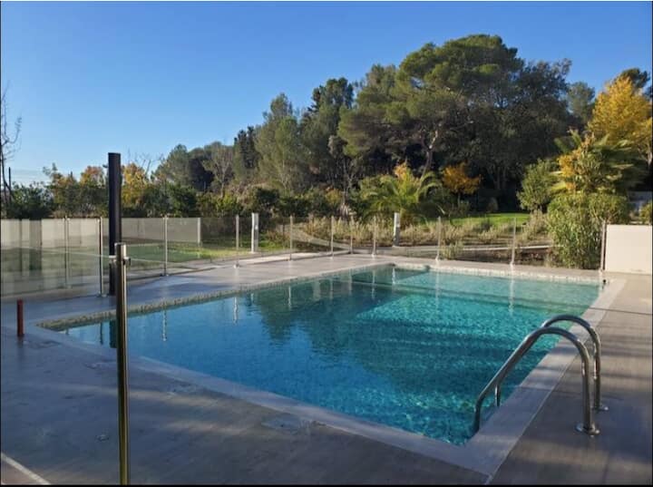 Studio 3/4pers Clim Piscine Borne Pour Recharge Ve - Agay