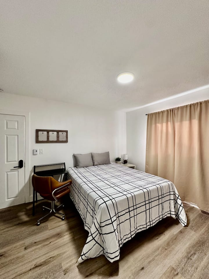 Fully Furnished Room For Rent - Tacoma, WA