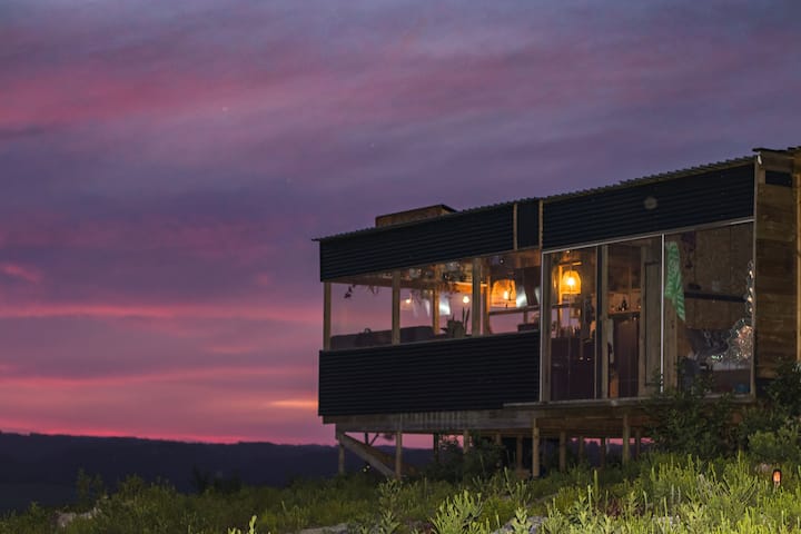 Plett Edge Mountain Cabin ( Off-grid) - South Africa