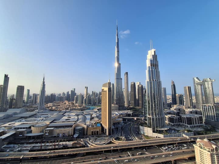 Elegant 3.5 Br With Panoramic Burj Khalifa Views - Dubai