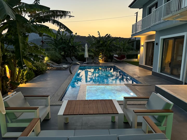 Villa ÇIsem, Sarıgerme'de Müstakil Havuzlu Villa. - Dalaman