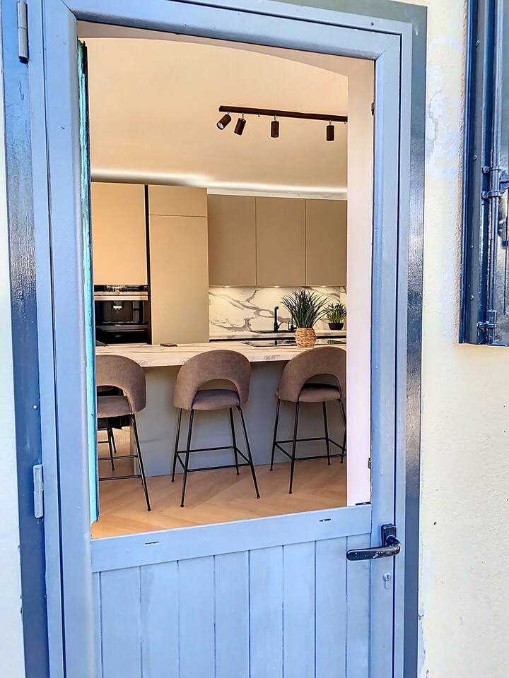 Maison Rénovée &Jardin. Vue Sublime - Cœur Village - Grasse