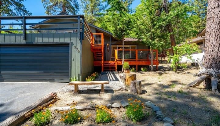 Beary Cozy Cabin - Mountain High Resort, CA