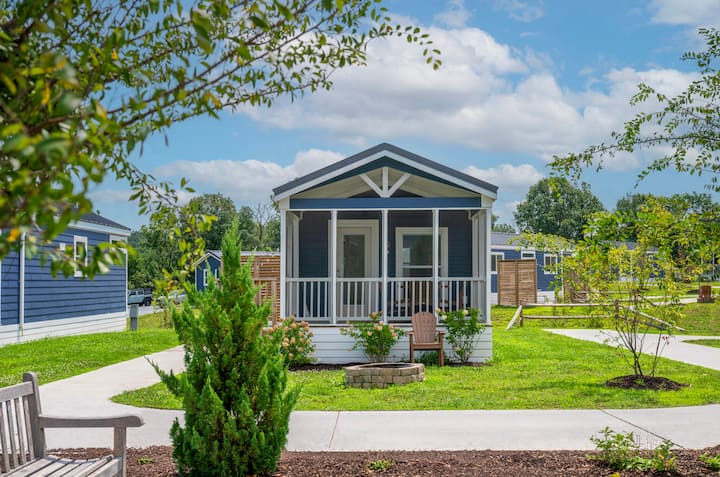 *New* Premier Cottages On The Shenandoah River! - Virginia