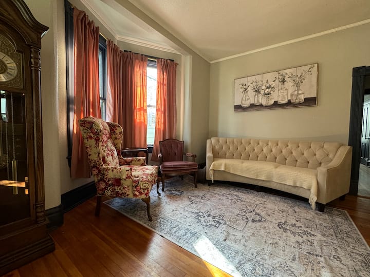 Wonderful Home On Warren - Cheyenne, WY