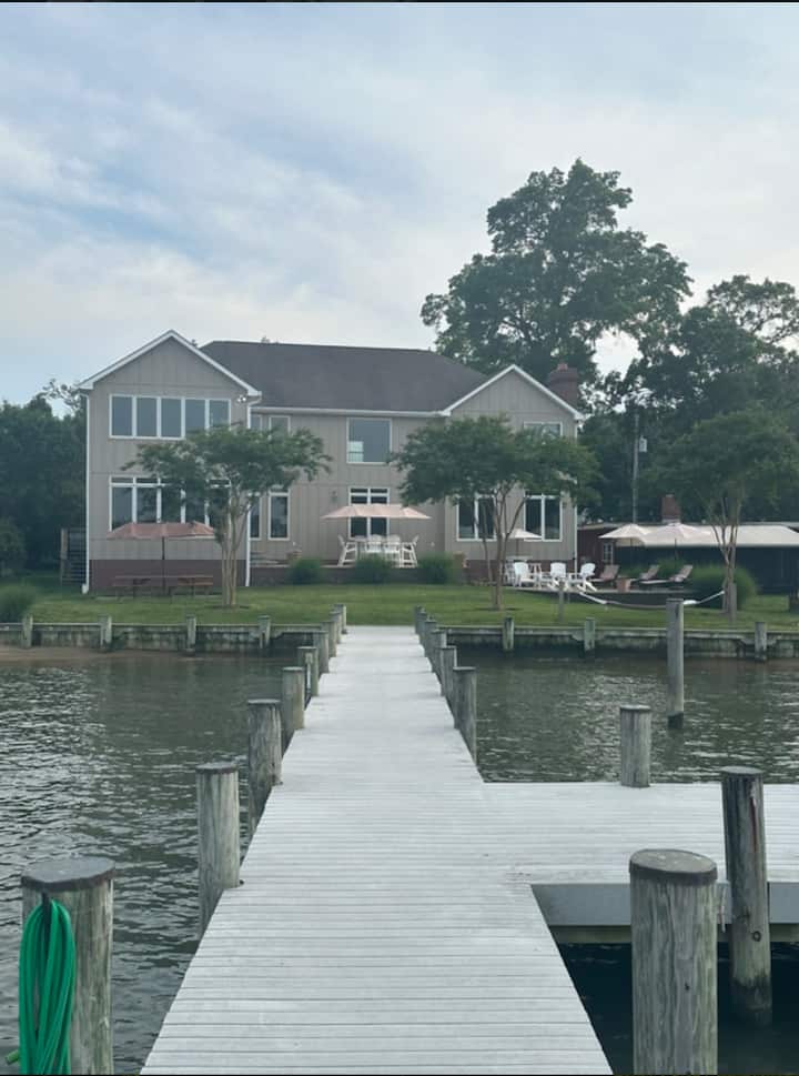 Waterfront Oasis 5,000+sf Home - Annapolis
