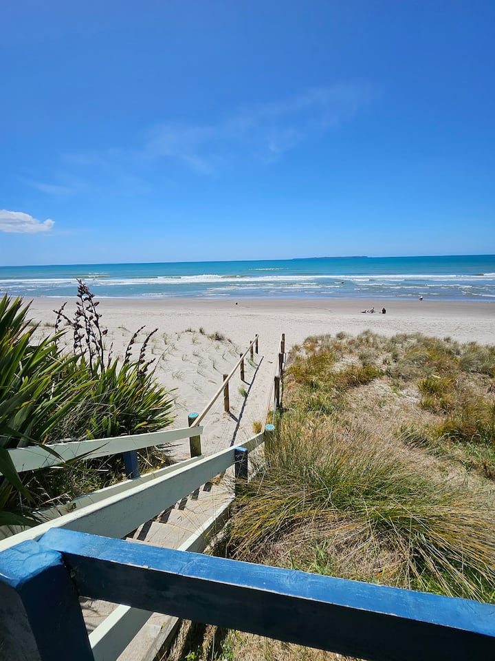 The Kiwi Beach Retreat - Papamoa