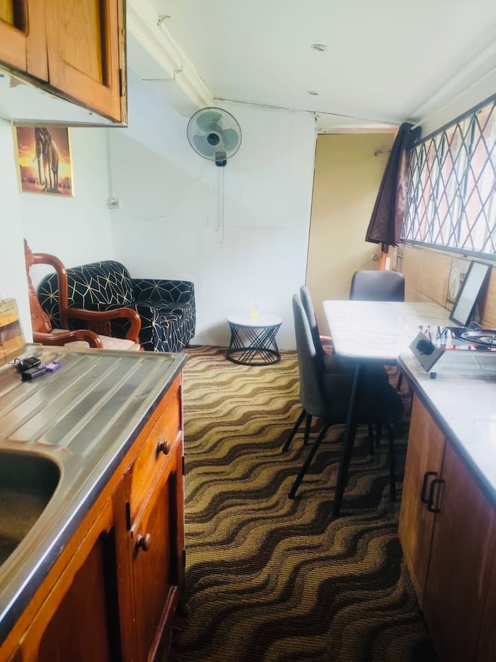 Pleasant Spot - スバ