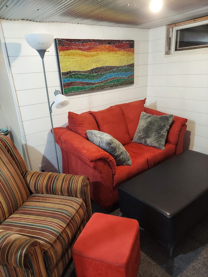 Studio Close To Downtown - Sioux Falls, SD