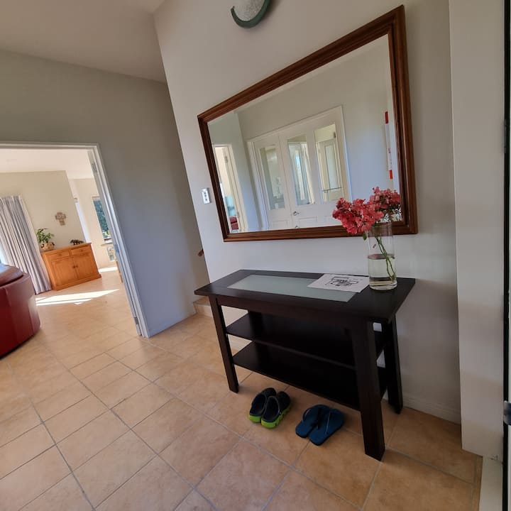 Rooms In A House At The Iris Sphere 楚云居 - Christchurch