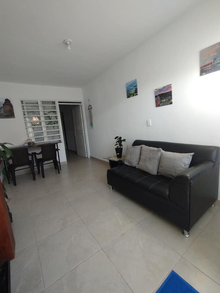 Aparta Estudio Cerca Al Parque - Roldanillo