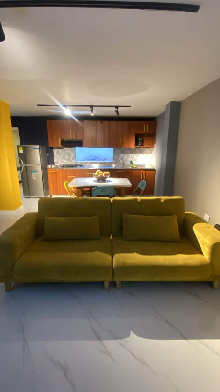 Medellín A Tu Alcance, 6 Huéspedes Y Parqueadero - Medellín
