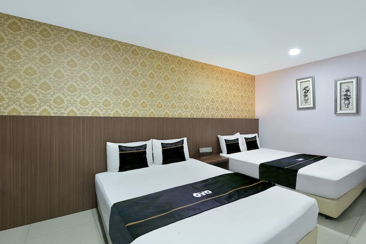 Family Suite | Spacious Stay At Hotel Hamilas - Central Kalimantan