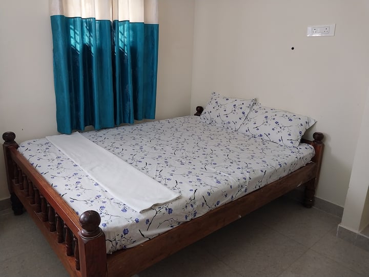 Sai Guest House - Yogiram Non Ac Groundfloor -