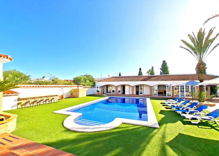 Pmt28-large Villa & Casita With Pool And Gameroom - Cabo Roig