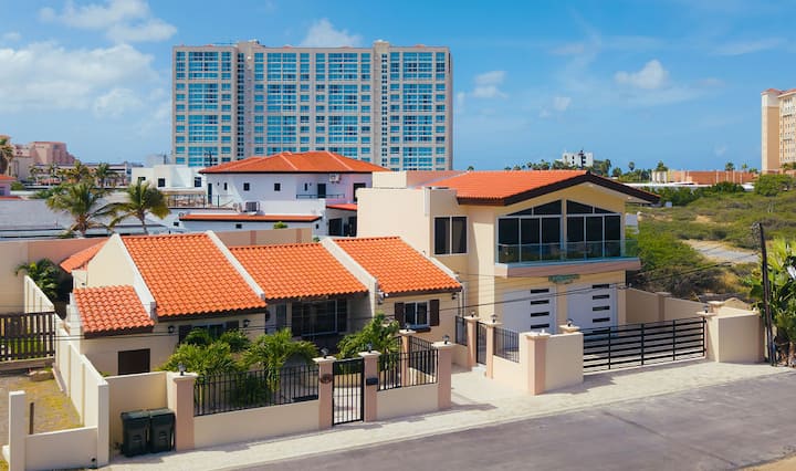 Palm Beach 8br Villa | Beach Vibe By Bocobay - Aruba