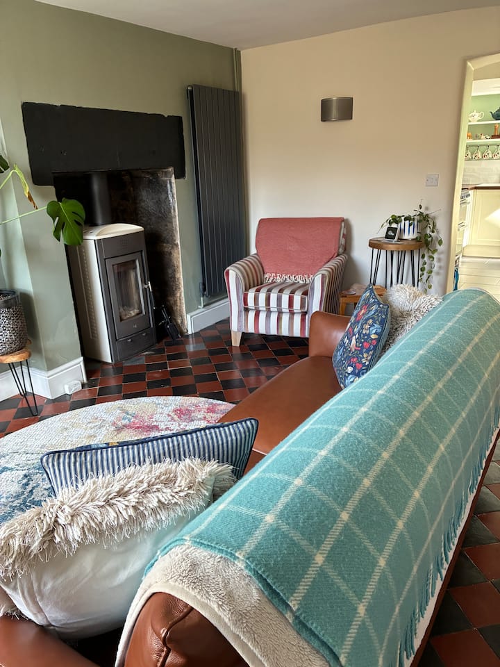 Fabulous Grade 2 Listed Cottage - Belper