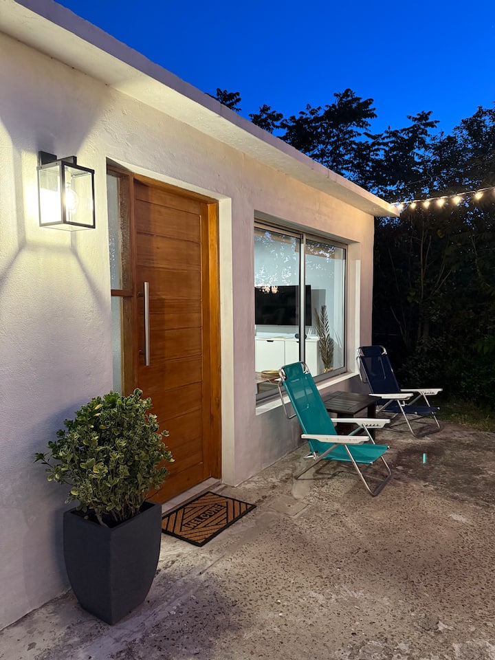 Casa A Metros De Playa Mansa - Uruguay