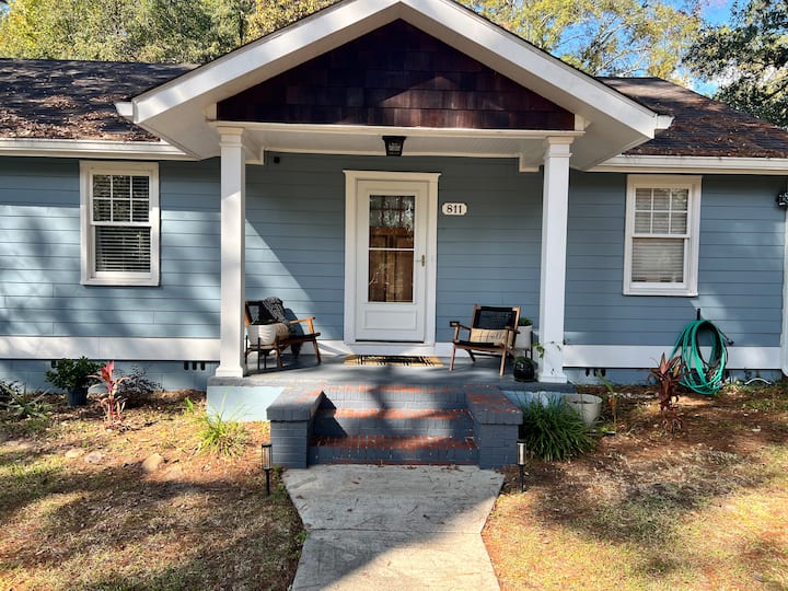 Cute Cottage Facing The Park - Thomasville, GA
